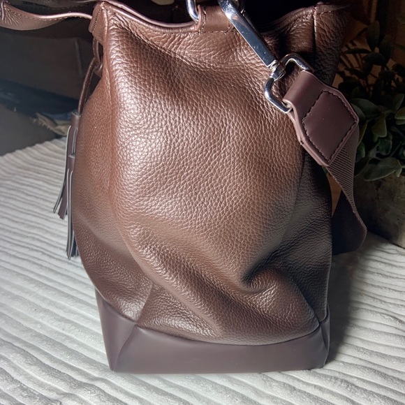 Geox | Bags | Geox Large Leather Tote | Poshmark